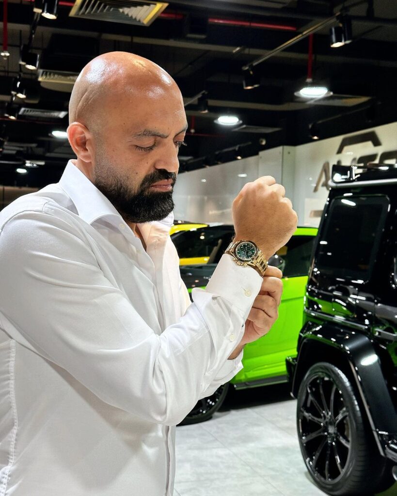 Mohammad Aleter and His Gleaming Gold Rolex Cosmograph Daytona - Superwatchman.com
